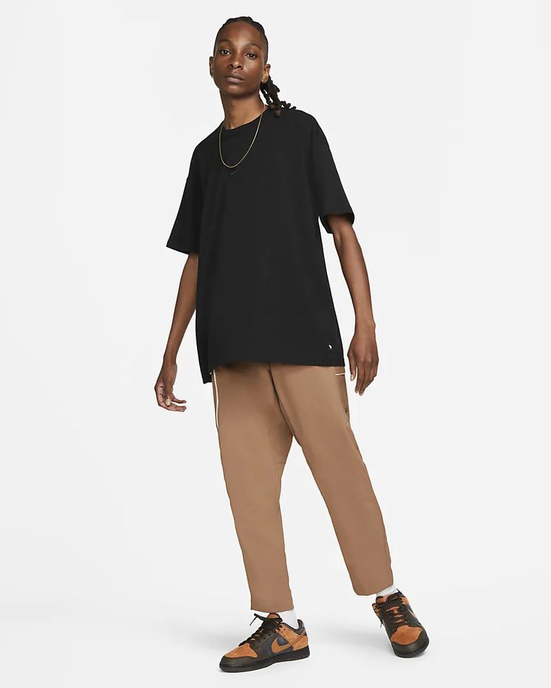 T-Shirt Nike Sportswear Premium Essentials pour Homme - DO7392-010 ...