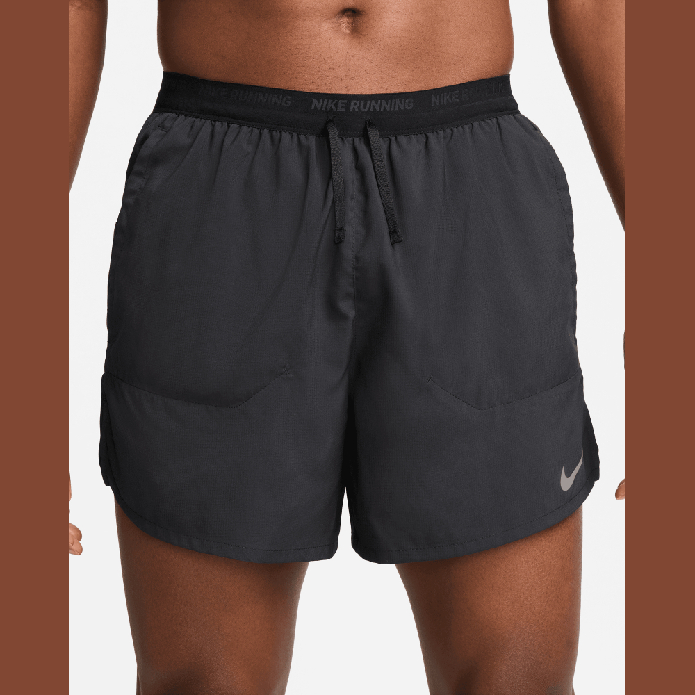 Short de running Nike Stride Noir pour Homme | EKINSPORT